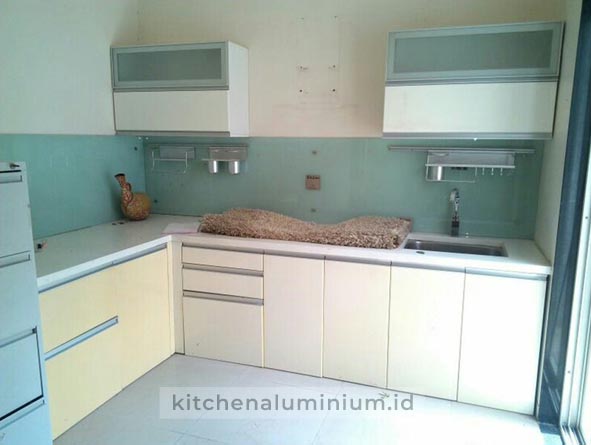 Jasa Pembuatan Kitchen Set Aluminium - Kitchen Set Anti Rayap